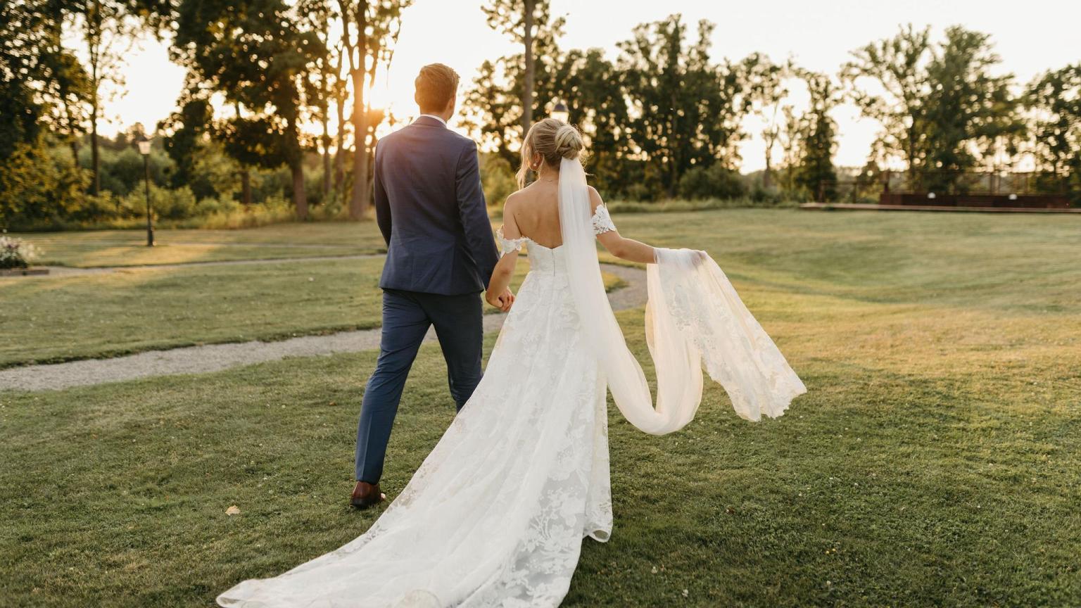 Isabelle + Johan - Madi Lane Bridal